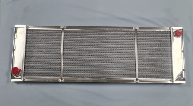 SJ082K0005 RADIATOR (Aluminium)