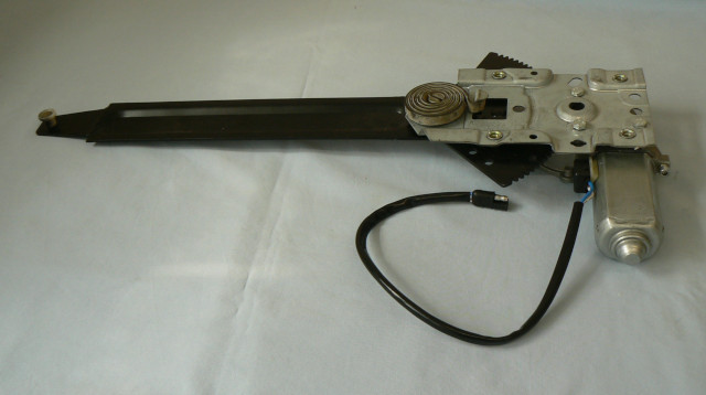 A082M5008J (082M5008) WINDOW LIFT ASSEMBLY R/H