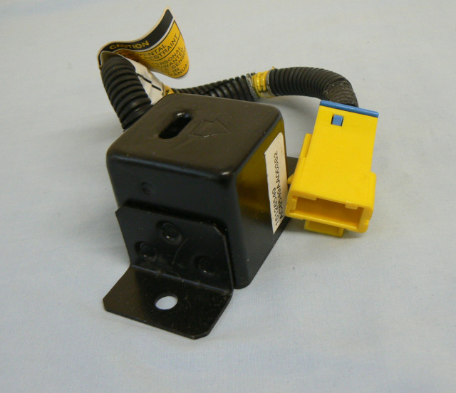 A082M6444F (082M6444) AIR BAG SENSOR - PASSENGER DISCRIMIATING