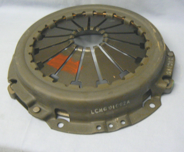 A082Q4018F (082Q4018) CLUTCH PRESSURE PLATE (Curved fingers)