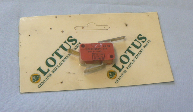 A100J6073F (100J6073) MICRO SWITCH for HAND BRAKE WARNING LAMP