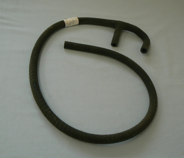 A111K0040F (111K0040) ENGINE BLEED HOSE (Expansion bottle to engine)