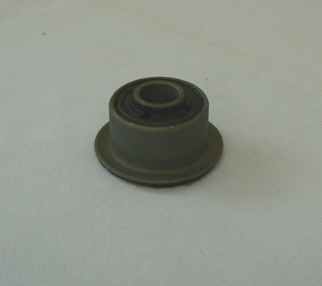 E100C6002F (100C6002) LOWER WISHBONE INNER BUSH