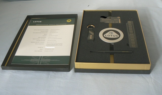 LOTAC05596 (OTAC0559) BOX CERT OF PROV GOLD/BLACK