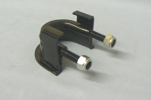 SJ036H0013 STEERING RACK MOUNTING CLAMP ASSEMBLY