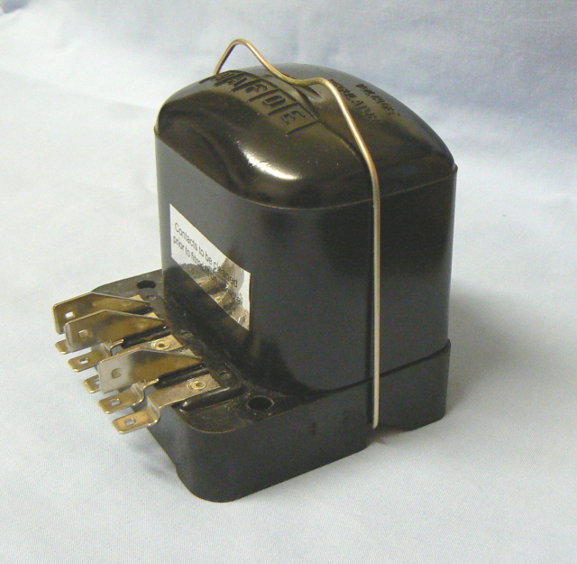 SJ036M0024 DYNAMO CONTROL BOX (2 BOBBIN TYPE)