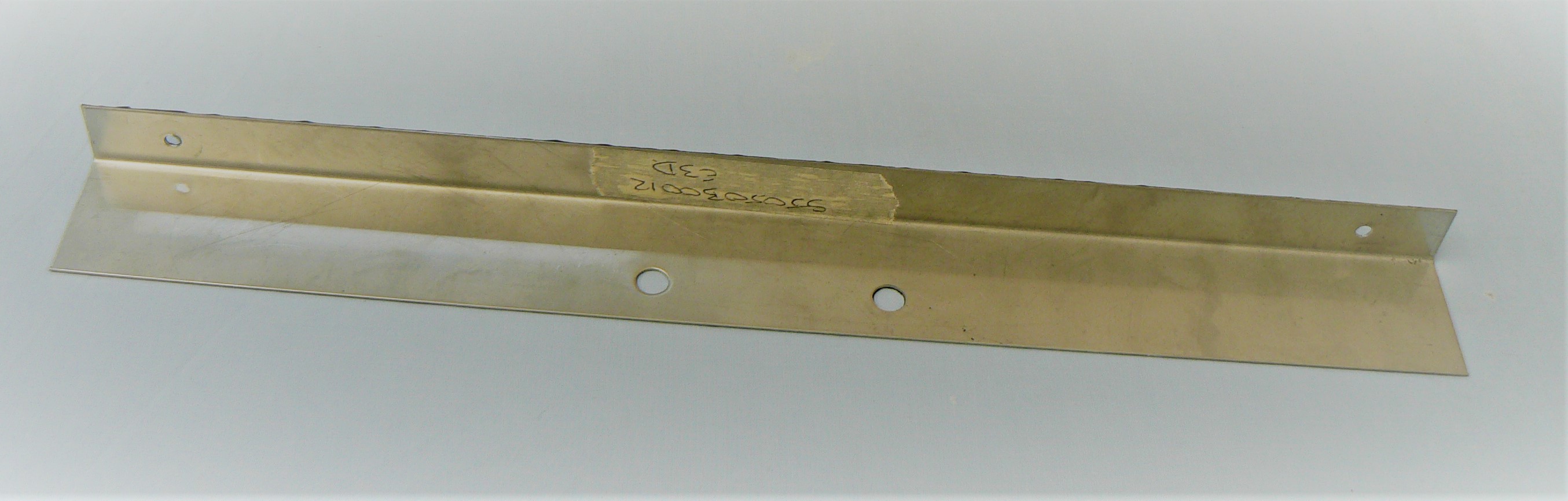 SJ050B0012 BOOT FLOOR SUPPORT BRACKET