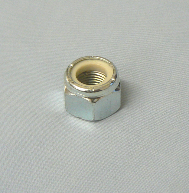 SJ075C0004 STUB AXLE NUT