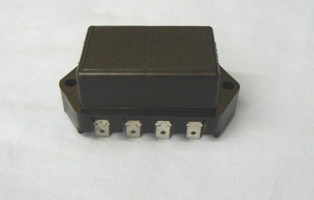 SJ079M0032 FUSE BOX (Four fuses)