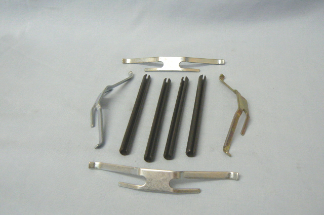 SJ100J0025 FRONT BRAKE PAD PIN and CLIP SET
