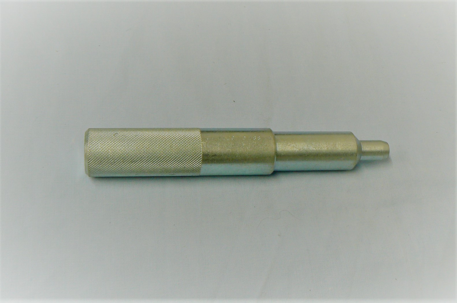 T000T0981F CENTRE PLATE MANDREL